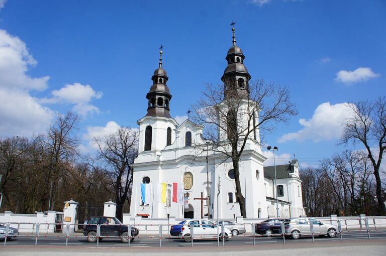 Kościół Narodzenia Najświętszej Maryi Panny - Mińsk Info